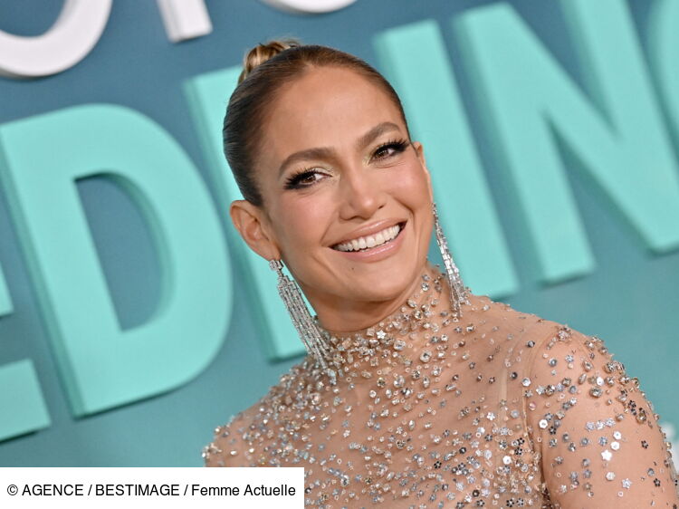 Jennifer Lopez : sensationnelle en robe entièrement transparente et ...
