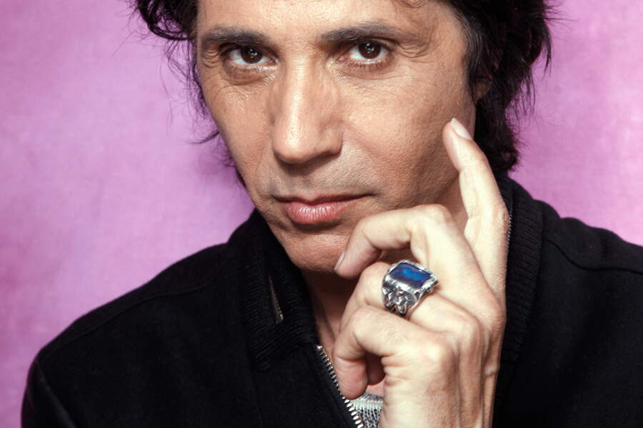 Affaire Jean-Luc Lahaye : retour sur les faits (PHOTOS) - Femme Actuelle