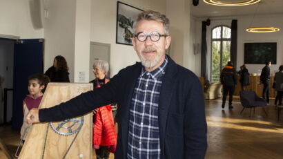 Fred Courant ("C’est pas sorcier") : barbe grisonnante, nouveau look ...