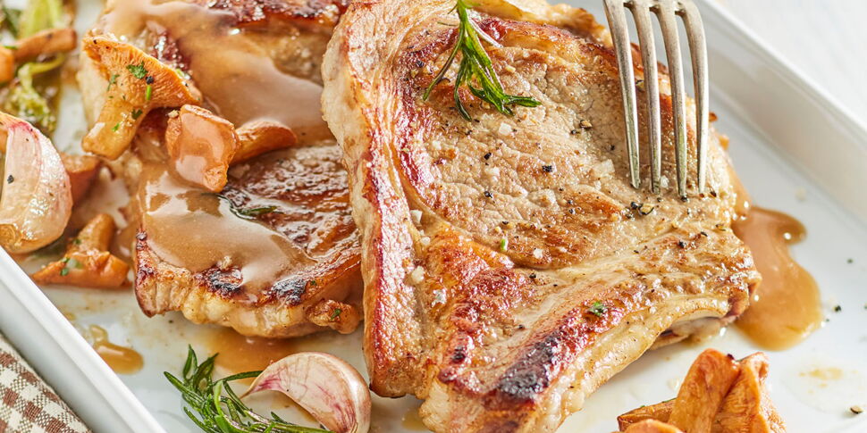 Côtes de veau aux girolles facile et rapide : découvrez les recettes de ...