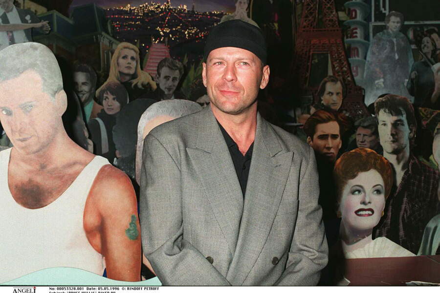 Bruce Willis : son évolution physique en 50 images (PHOTOS) - Femme ...