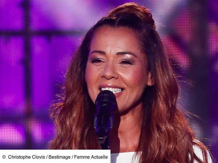 Chimène Badi canon : elle s’affiche dans une superbe robe blanche avec ...