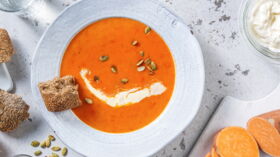 Soupe aux poivrons rouges facile et rapide : découvrez les recettes de ...