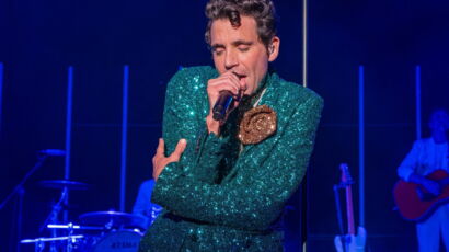 "Je ne parlais plus" : Mika se confie sur le harcèlement scolaire qu’il ...