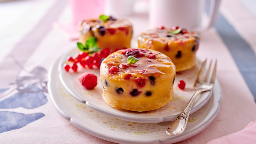 Petits gâteaux aux fruits rouges rapide : découvrez les recettes de ...