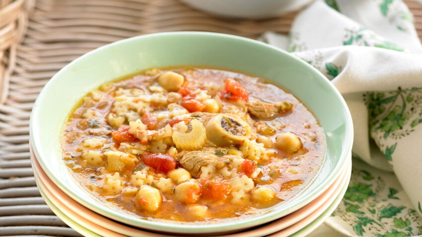 Chorba facile : découvrez les recettes de cuisine de Femme Actuelle Le MAG