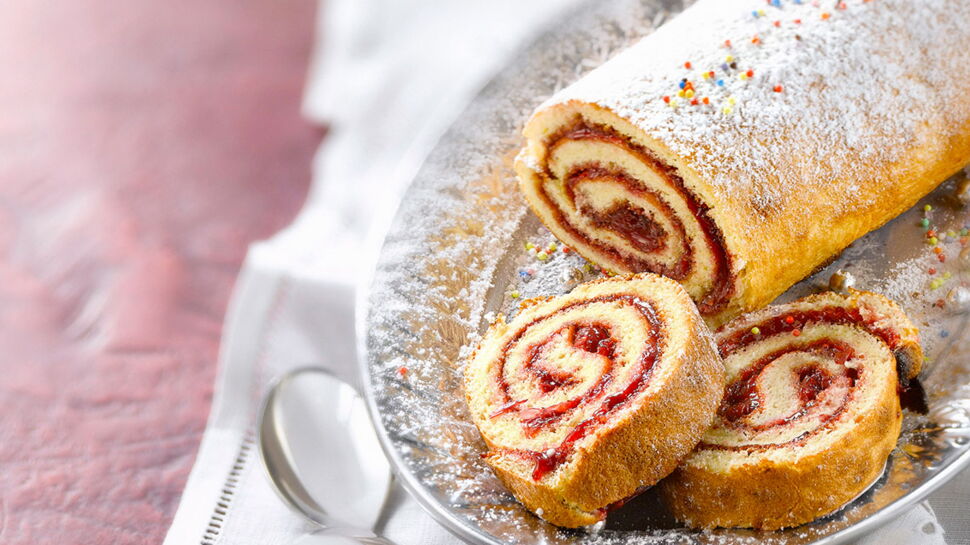 Biscuit roulé à la confiture de fruits rouges facile et rapide ...
