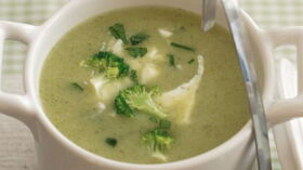 Soupe de brocolis facile et rapide rapide : découvrez les recettes de ...