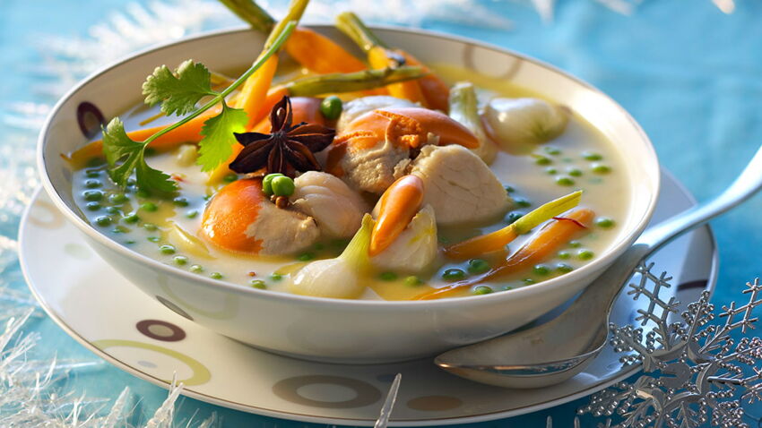 Nage de Saint-Jacques aux petits légumes rapide : découvrez les ...