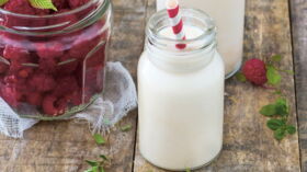 Yaourt grec aux fruits rouges facile et rapide : découvrez les recettes ...