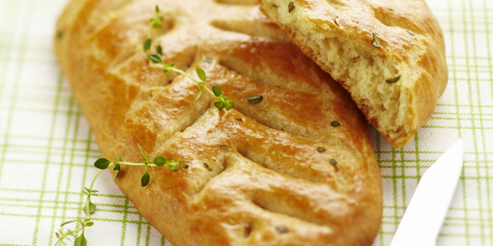 Fougasse traditionnelle à l'huile d'olive rapide : découvrez les ...