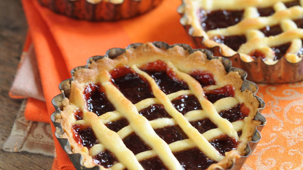 Tartelettes à la confiture de fruits rouges facile et rapide ...