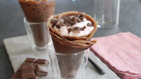 Cornet de crêpes fruits rouges et chocolat amande facile et rapide ...