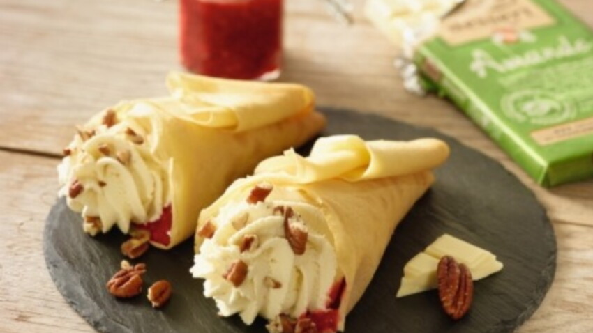 Cornet de crêpes fruits rouges et chocolat amande facile et rapide ...