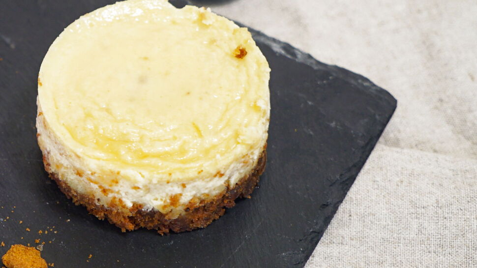 Mini cheesecake et ses grillons aux fruits rouges facile et rapide ...