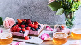 Cheesecake aux fruits rouges super facile : découvrez les recettes de ...