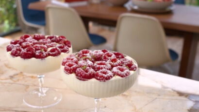 Cheesecake sans cuisson aux fruits rouges : la recette de Cyril Lignac ...