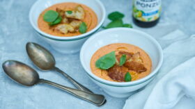 Soupe aux poivrons rouges facile et rapide : découvrez les recettes de ...