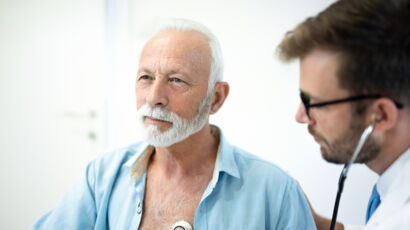 Troubles du rythme cardiaque : un geste simple réduit les risques ...