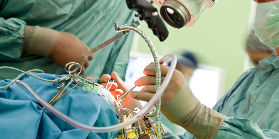 Trépanation : définition, causes, histoire et séquelles de cet acte ...