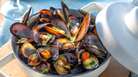 Mouclade facile et rapide : découvrez les recettes de cuisine de Femme ...