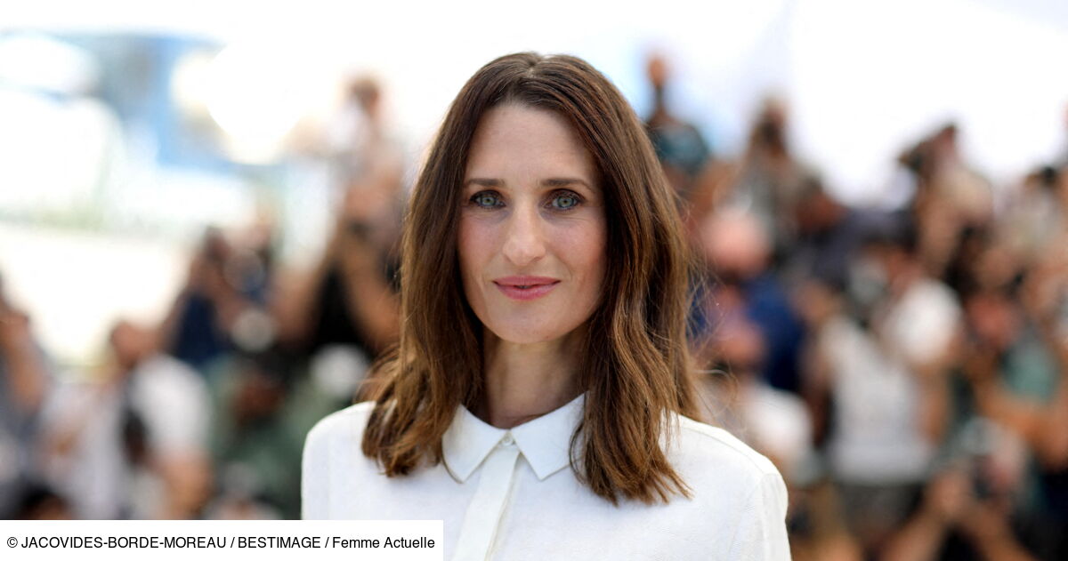 Camille Cottin fond en larmes en évoquant son papa : Femme Actuelle Le MAG