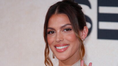 Iris Mittenaere sublime : jambes interminables et taille de guêpe dévoilées dans son déguisement ...