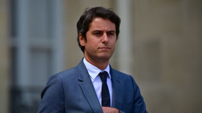 Gabriel Attal : son ascension express, son couple avec Stéphane ...