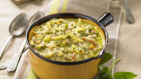 Soupe au pistou : découvrez les recettes de cuisine de Femme Actuelle ...