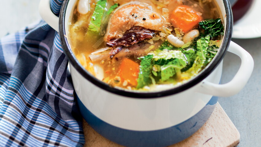 Garbure facile : découvrez les recettes de cuisine de Femme Actuelle Le MAG