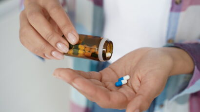 Rhinomaxil : les précautions à prendre avec ce spray nasal à base de ...