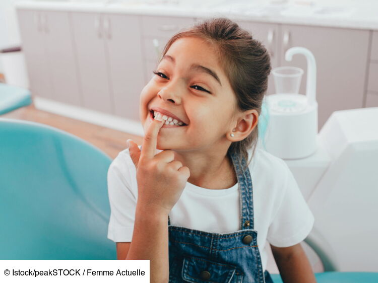 Fluorose chez l’enfant : symptômes, causes et traitements : Femme ...