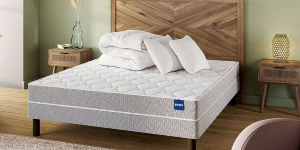 Ce matelas avec sommier à moitié prix chez Conforama est le bon plan qu ...
