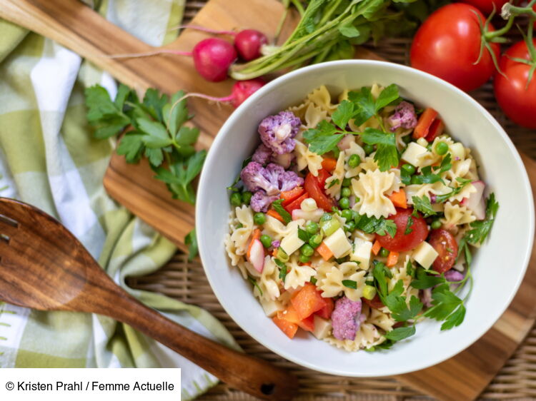 "C'est tout le saladier qui y passe" : la recette de cette salade de ...