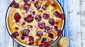 Clafoutis coco aux fruits rouges facile et rapide : découvrez les ...