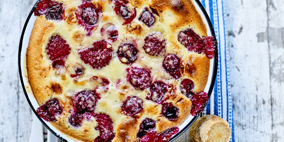Clafoutis léger aux fruits rouges facile et rapide : découvrez les ...