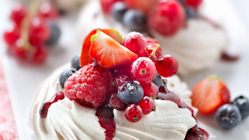 Mini-pavlovas aux fruits rouges facile et rapide : découvrez les ...
