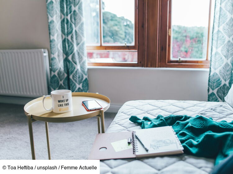 Comment retirer des traces de stylo sur un table ou un canapé ? : Femme ...