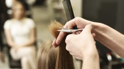 Cheveux fins : un coiffeur révèle la routine idéale à adopter pour leur ...
