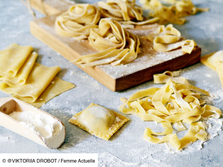 Faire des pâtes maison sans matériel ? Trop facile avec cette recette ...