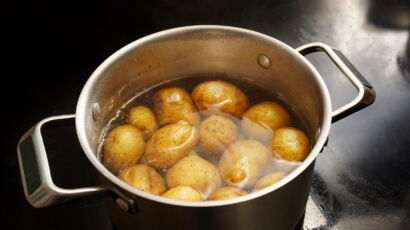 Cuisson des pommes de terre à l’eau : les astuces toutes bêtes d’un ...