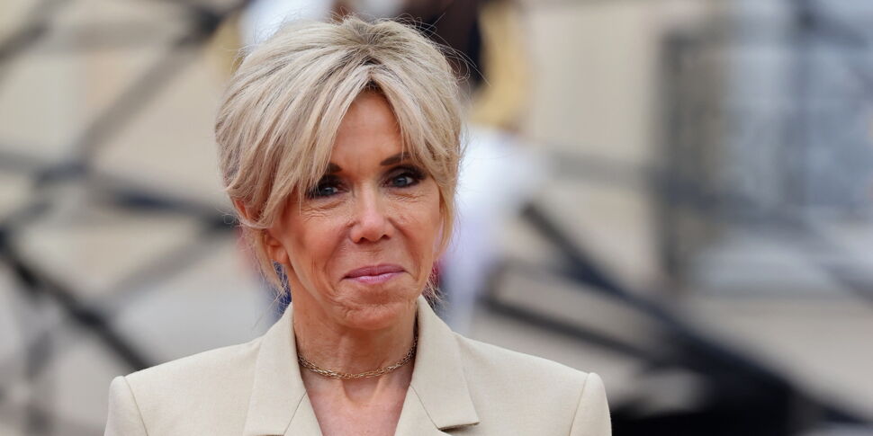 Découvrez en images les plus belles coiffures de Brigitte Macron ...