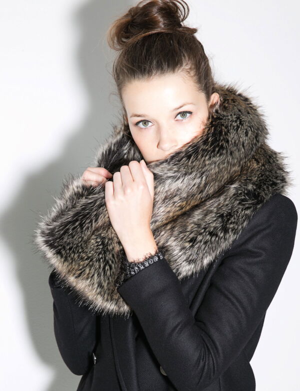 On adopte la tendance fausse fourrure ! - femmeactuelle