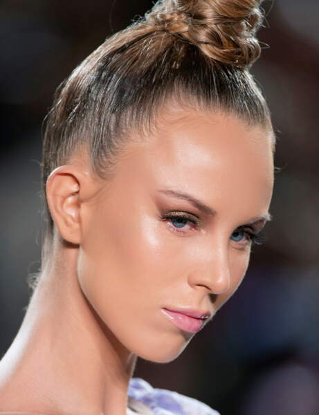 25 coiffures qui nous sauvent quand on a les cheveux sales - Femme Actuelle