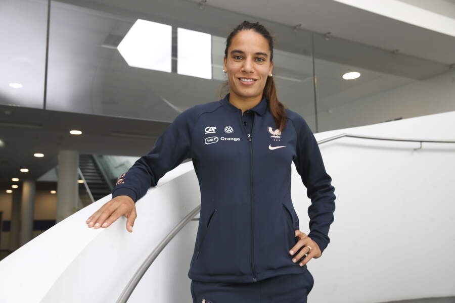 Photos - Portraits des 23 joueuses de l'équipe de France féminine de ...