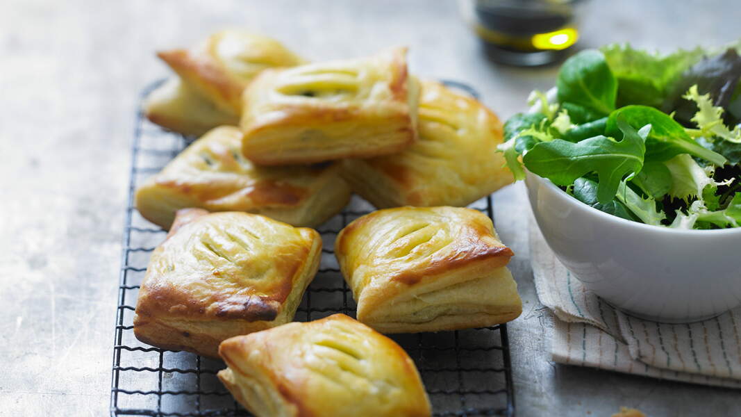30 feuilletés apéritifs super faciles faire avec un rouleau de pâte ...