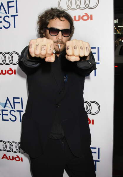 Joaquin Phoenix, son évolution physique en images - Femme Actuelle