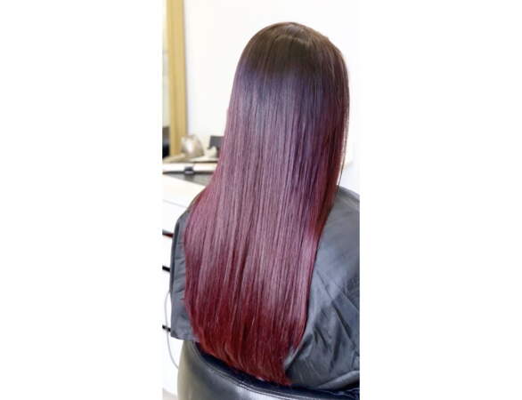 Coloration rouge : tout savoir sur cette couleur ultra tendance - Femme ...