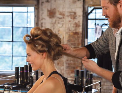 Les secrets d’un brushing réussi : Femme Actuelle Le MAG