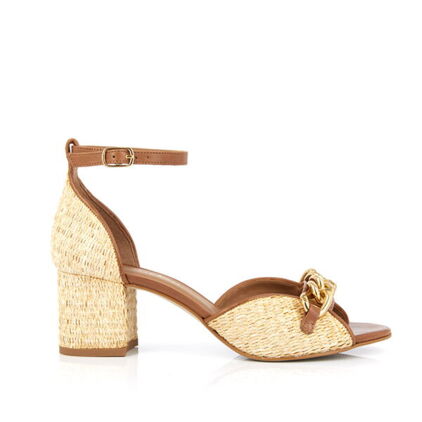 Voici la nouvelle forme de talons parfaite pour marcher sans avoir mal ...